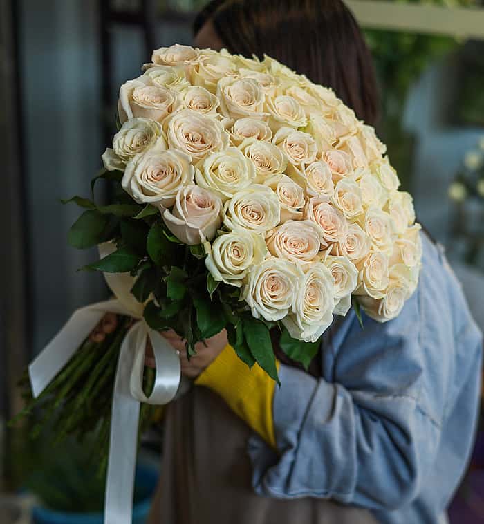 100 Roses | Flower Delivery in Dubai, Sharjah & Ajman | Same Day ...